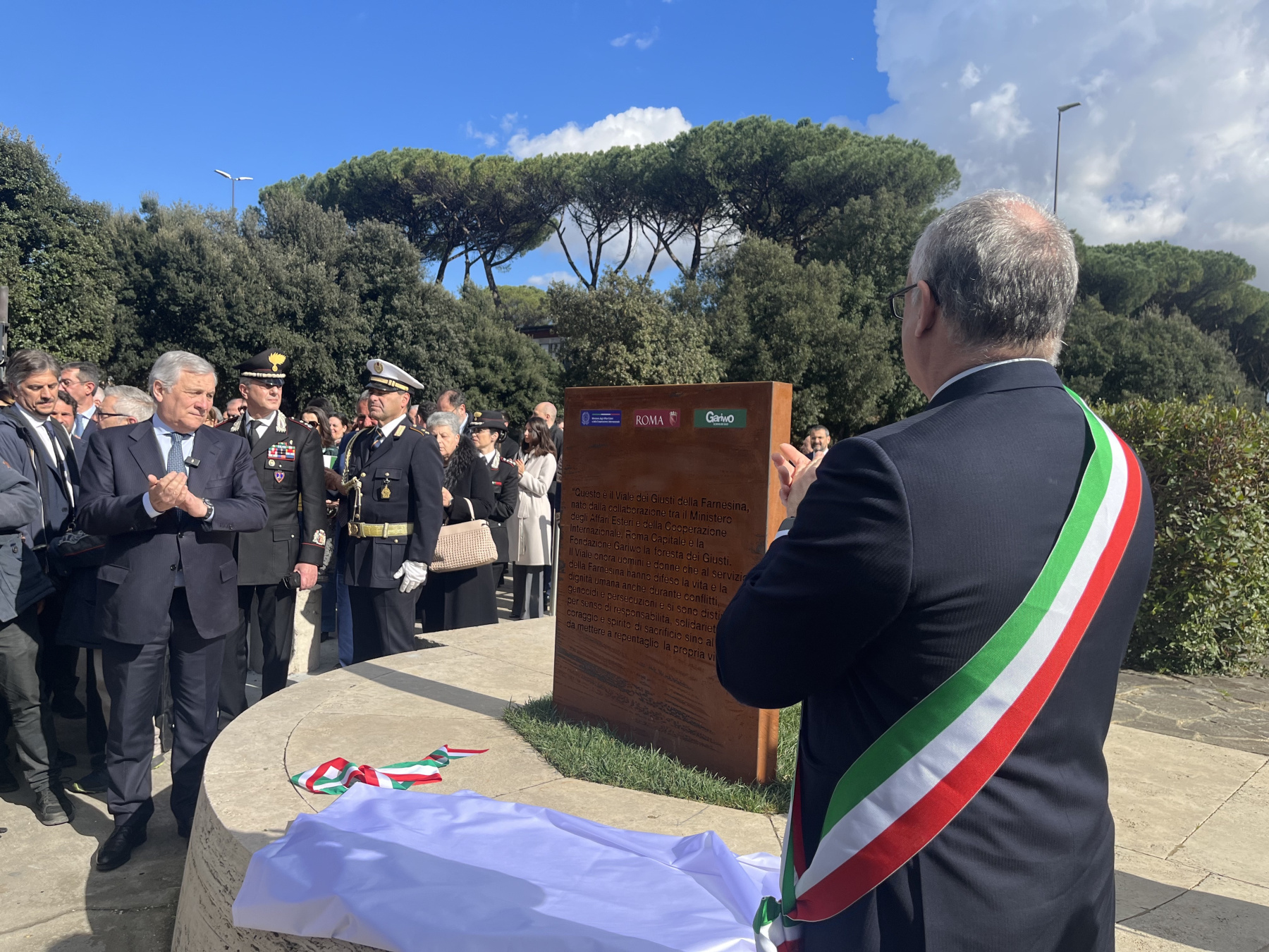 Cinque nuovi Giusti nel Giardino della Farnesina - Sono i diplomatici Babuscio Rizzo, De Masi ...